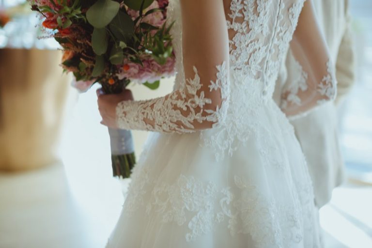 Praew Wedding - All About Love and Wedding งานแต่งงาน ความรัก